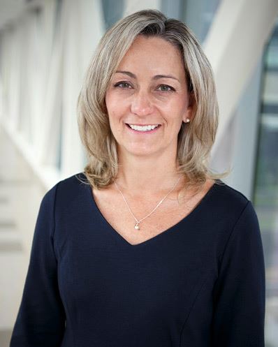 Elizabeth Jett's Instagram, Twitter & Facebook on IDCrawl